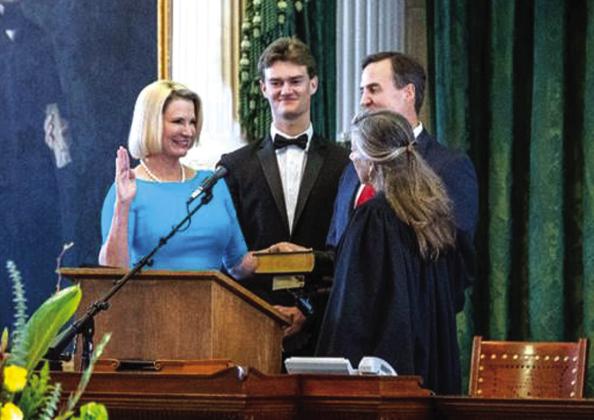 Dr. Dawn Buckingham makes history as first woman sworn into Texas ...